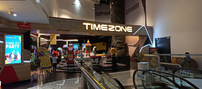 Timezone Marina Mall - Bowling, Arcade, VR & More